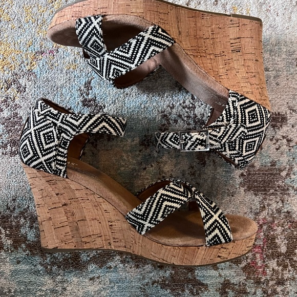 Toms | Shoes | Toms Platform Wedge Sandals | Poshmark
